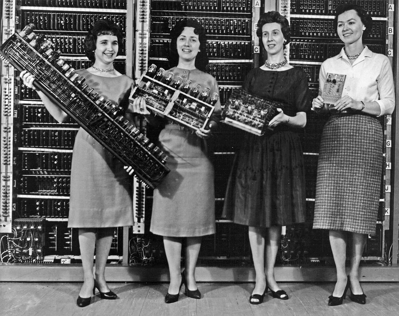 The Electronic Computers, Part 3: ENIAC – Creatures of Thought